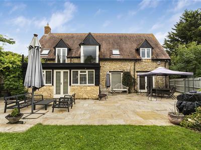 Launton Road, Stratton Audley, Bicester Guide price £1,175,000 Sold (STC)